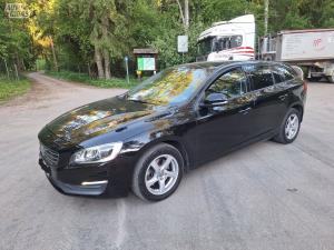 Черный Вольво B60 2015 в Таураге, объемом двигателя 2.00 л и пробегом 215 тыс. км за 6699 €, фото  на AUTOMOTO.COM.LV