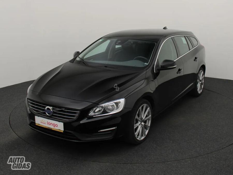 Black Volvo V60 2015 in Vilnius, with an engine capacity of 2.40 L and mileage of 260 thousand km for 9199 €, photo 1 on AUTOMOTO.COM.LV