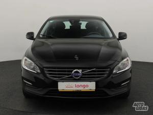 Black Volvo V60 2015 in Vilnius, with an engine capacity of 2.40 L and mileage of 260 thousand km for 9199 €, photo 4 on AUTOMOTO.COM.LV
