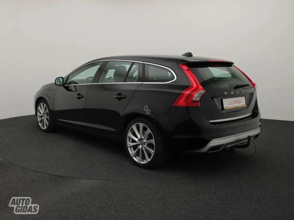 Black Volvo V60 2015 in Vilnius, with an engine capacity of 2.40 L and mileage of 260 thousand km for 9199 €, photo 7 on AUTOMOTO.COM.LV