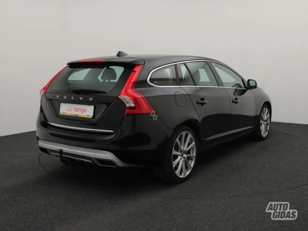 Black Volvo V60 2015 in Vilnius, with an engine capacity of 2.40 L and mileage of 260 thousand km for 9199 €, photo 8 on AUTOMOTO.COM.LV