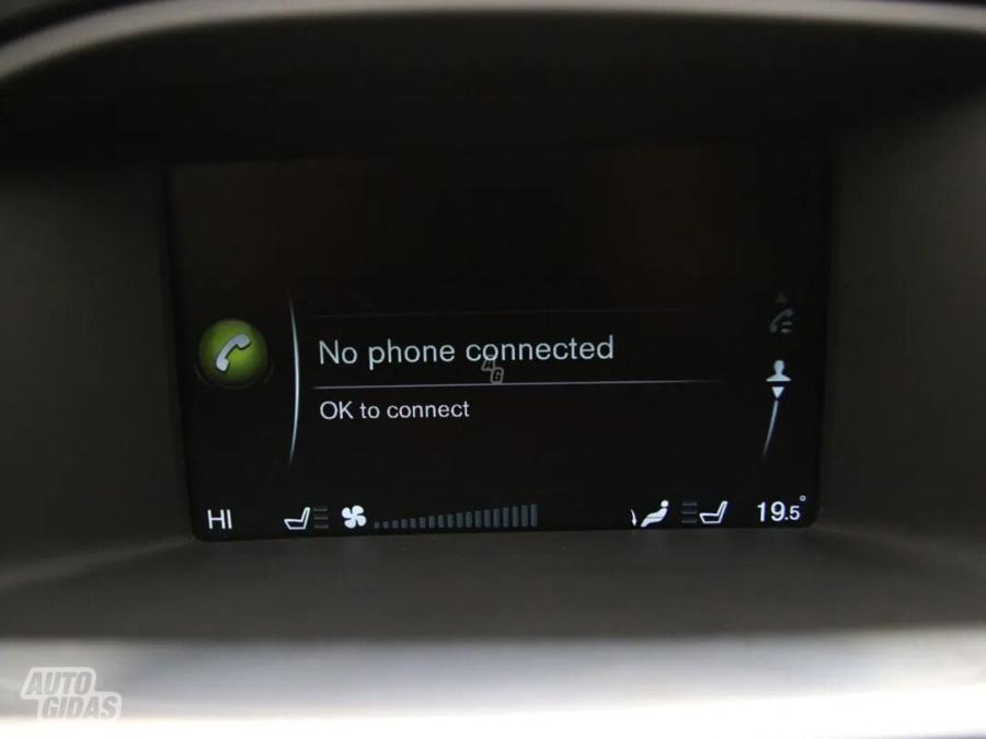 Black Volvo V60 2015 in Vilnius, with an engine capacity of 2.40 L and mileage of 260 thousand km for 9199 €, photo 24 on AUTOMOTO.COM.LV