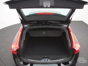 Black Volvo V60 2015 in Vilnius, with an engine capacity of 2.40 L and mileage of 260 thousand km for 9199 €, photo 33 on AUTOMOTO.COM.LV