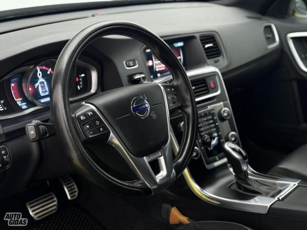 Black Volvo V60 2015 in Avizieniai, with an engine capacity of 2.00 L and mileage of 236 thousand km for 6799 €, photo 9 on AUTOMOTO.COM.LV
