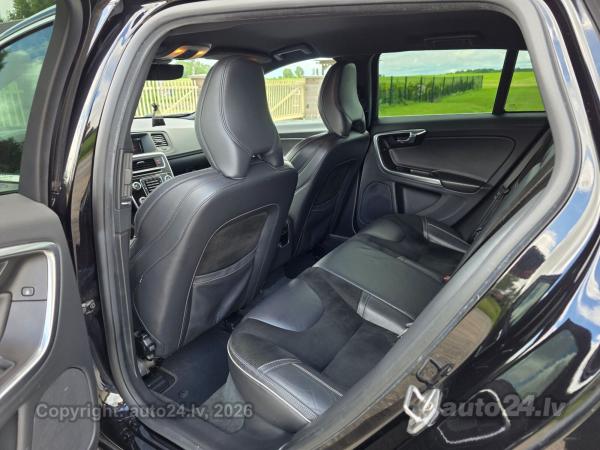 Melns Volvo V60 2015 Paide, ar dzinēja tilpumu 2.40 L un nobraukumu 292 tūkst. km par 10290 €, foto 10 vietnē AUTOMOTO.COM.LV