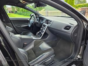 Черный Вольво B60 2015 в Пайде, объемом двигателя 2.40 л и пробегом 292 тыс. км за 10290 €, фото 16 на AUTOMOTO.COM.LV