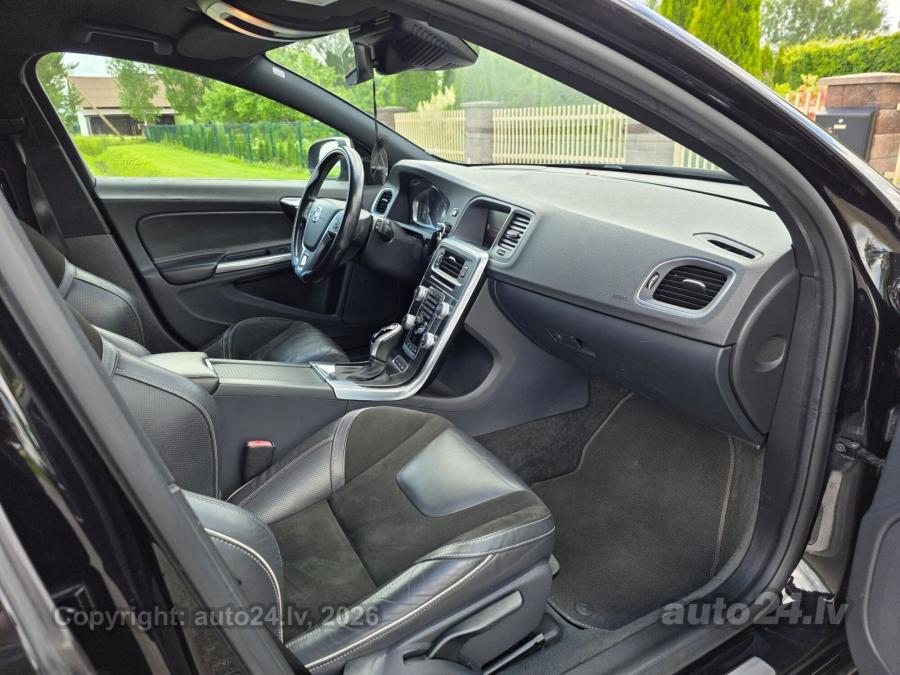 Черный Вольво B60 2015 в Пайде, объемом двигателя 2.40 л и пробегом 292 тыс. км за 10290 €, фото 16 на AUTOMOTO.COM.LV