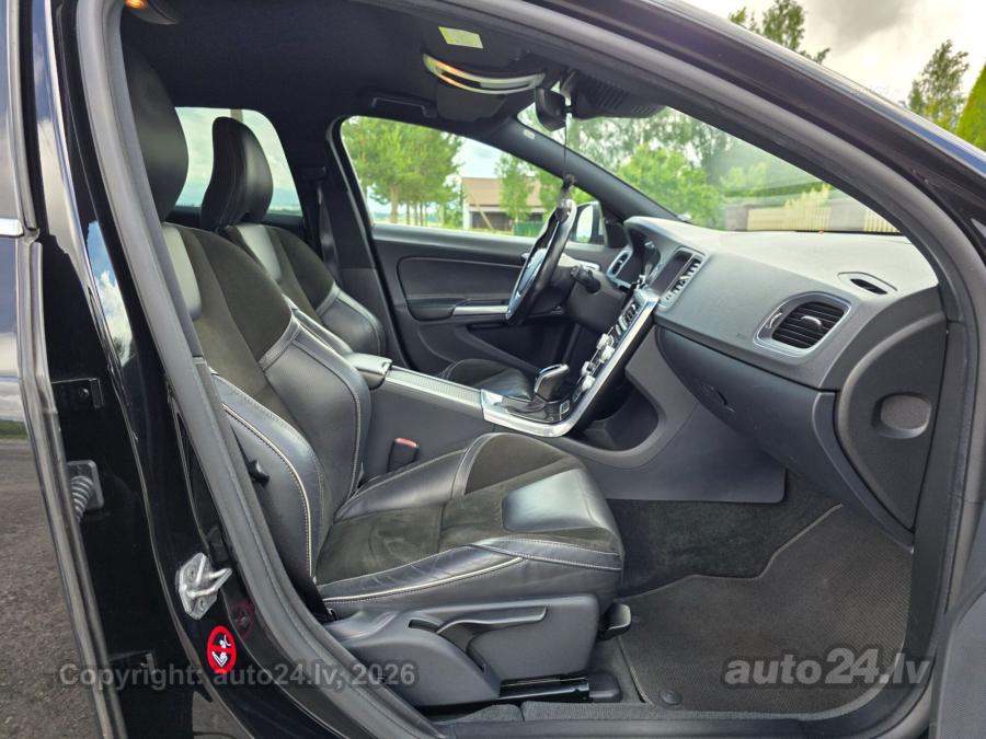 Черный Вольво B60 2015 в Пайде, объемом двигателя 2.40 л и пробегом 292 тыс. км за 10290 €, фото 17 на AUTOMOTO.COM.LV
