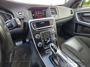 Черный Вольво B60 2015 в Пайде, объемом двигателя 2.40 л и пробегом 292 тыс. км за 10290 €, фото 21 на AUTOMOTO.COM.LV