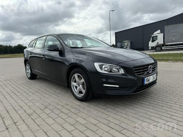 Melns Volvo V60 2015 Talsi, ar dzinēja tilpumu 1.60 L un nobraukumu 113 tūkst. km par 8700 €, foto 8 vietnē AUTOMOTO.COM.LV