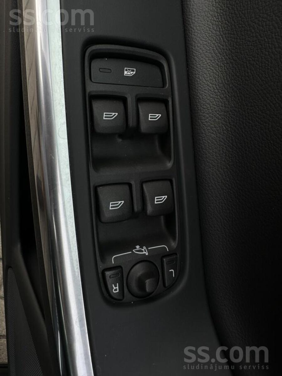 Melns Volvo V60 2015 Talsi, ar dzinēja tilpumu 1.60 L un nobraukumu 113 tūkst. km par 8700 €, foto 19 vietnē AUTOMOTO.COM.LV