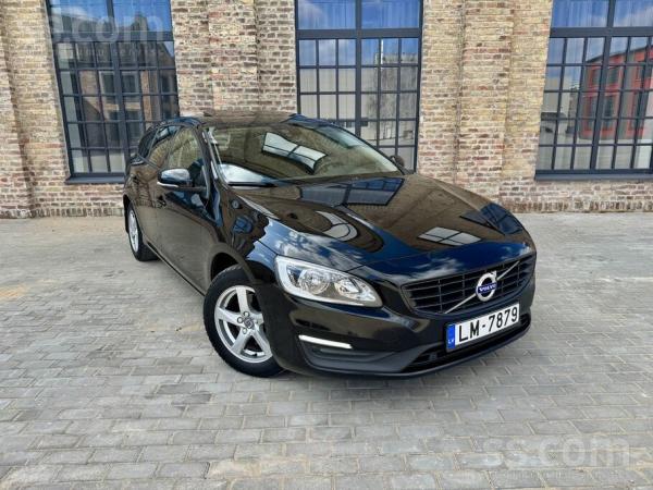 Melns Volvo V60 2015 Rīga, ar dzinēja tilpumu 2.00 L un nobraukumu 0 tūkst. km par 4900 €, foto 2 vietnē AUTOMOTO.COM.LV