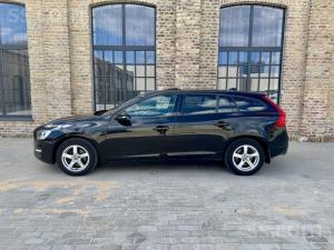 Melns Volvo V60 2015 Rīga, ar dzinēja tilpumu 2.00 L un nobraukumu 0 tūkst. km par 4900 €, foto 6 vietnē AUTOMOTO.COM.LV
