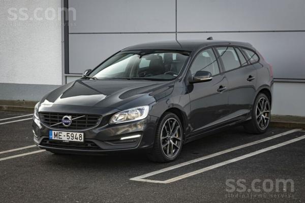 Melns Volvo V60 2015 Rīga, ar dzinēja tilpumu 2.00 L un nobraukumu 0 tūkst. km par 7490 €, foto 1 vietnē AUTOMOTO.COM.LV