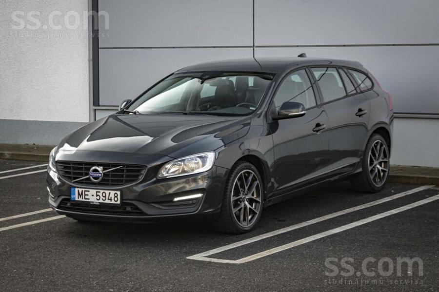 Melns Volvo V60 2015 Rīga, ar dzinēja tilpumu 2.00 L un nobraukumu 0 tūkst. km par 7490 €, foto 1 vietnē AUTOMOTO.COM.LV