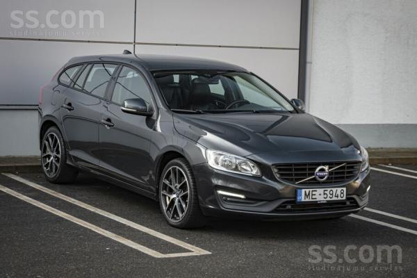 Melns Volvo V60 2015 Rīga, ar dzinēja tilpumu 2.00 L un nobraukumu 0 tūkst. km par 7490 €, foto 3 vietnē AUTOMOTO.COM.LV
