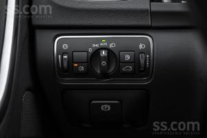 Melns Volvo V60 2015 Rīga, ar dzinēja tilpumu 2.00 L un nobraukumu 0 tūkst. km par 7490 €, foto 14 vietnē AUTOMOTO.COM.LV