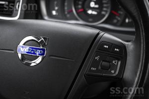 Melns Volvo V60 2015 Rīga, ar dzinēja tilpumu 2.00 L un nobraukumu 0 tūkst. km par 7490 €, foto 20 vietnē AUTOMOTO.COM.LV
