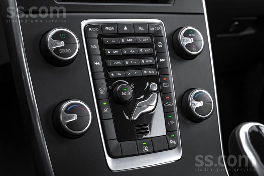 Melns Volvo V60 2015 Rīga, ar dzinēja tilpumu 2.00 L un nobraukumu 0 tūkst. km par 7490 €, foto 23 vietnē AUTOMOTO.COM.LV