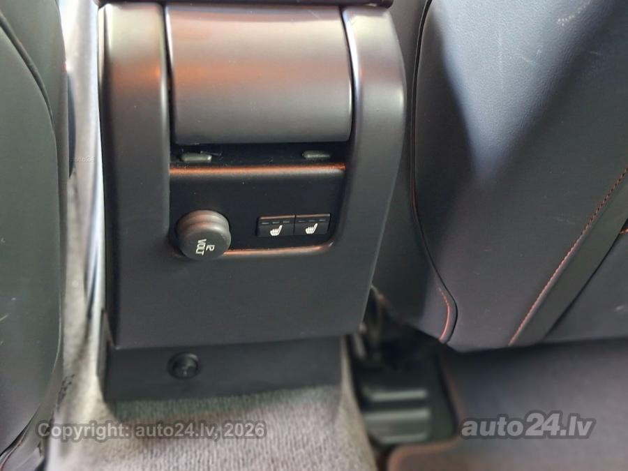 Черный Вольво B60 2015 в Раквере, объемом двигателя 2.00 л и пробегом 299 тыс. км за 8200 €, фото 13 на AUTOMOTO.COM.LV