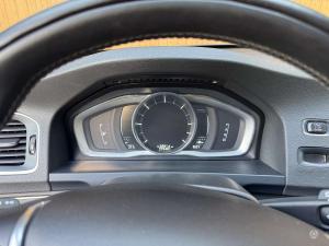 Melns Volvo V60 2015 Kauņa, ar dzinēja tilpumu 2.40 L un nobraukumu 273 tūkst. km par 6850 €, foto 19 vietnē AUTOMOTO.COM.LV