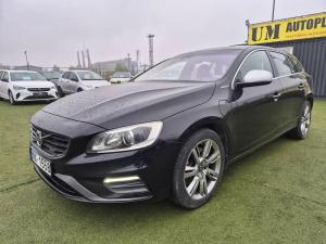 Black Volvo V60 2015 in Liepaja, with an engine capacity of 2.40 L and mileage of 241 thousand km for 9500 €, photo  on AUTOMOTO.COM.LV