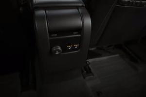 Melns Volvo V60 2015 Jelgava, ar dzinēja tilpumu 2.40 L un nobraukumu 212 tūkst. km par 11900 €, foto 22 vietnē AUTOMOTO.COM.LV