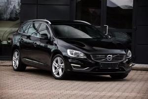Melns Volvo V60 2015 Jelgava, ar dzinēja tilpumu 2.40 L un nobraukumu 239 tūkst. km par 10500 €, foto 6 vietnē AUTOMOTO.COM.LV