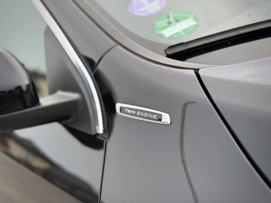 Melns Volvo V60 2015 Jelgava, ar dzinēja tilpumu 2.40 L un nobraukumu 263 tūkst. km par 10200 €, foto 15 vietnē AUTOMOTO.COM.LV
