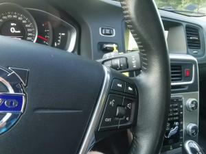 Melns Volvo V60 2015 Kuldīga, ar dzinēja tilpumu 2.00 L un nobraukumu 259 tūkst. km par 9600 €, foto 10 vietnē AUTOMOTO.COM.LV