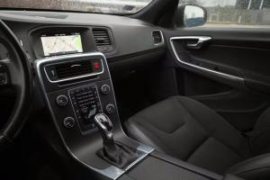 Черный Вольво B60 2015 в Елгава, объемом двигателя 2.00 л и пробегом 242 тыс. км за 7200 €, фото 11 на AUTOMOTO.COM.LV