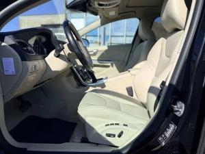 Melns Volvo V60 2015 Rīga, ar dzinēja tilpumu 2.40 L un nobraukumu 276 tūkst. km par 9995 €, foto 14 vietnē AUTOMOTO.COM.LV