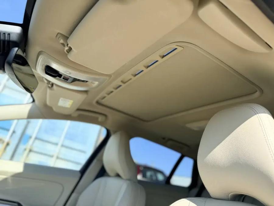 Melns Volvo V60 2015 Rīga, ar dzinēja tilpumu 2.40 L un nobraukumu 276 tūkst. km par 9995 €, foto 15 vietnē AUTOMOTO.COM.LV