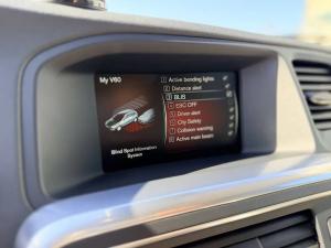 Melns Volvo V60 2015 Rīga, ar dzinēja tilpumu 2.40 L un nobraukumu 276 tūkst. km par 9995 €, foto 22 vietnē AUTOMOTO.COM.LV