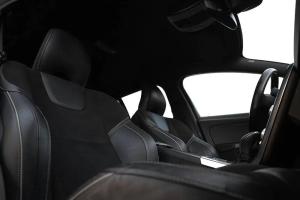 Black Volvo V60 2015 in Jelgava, with an engine capacity of 2.40 L and mileage of 278 thousand km for 10500 €, photo 12 on AUTOMOTO.COM.LV
