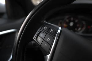 Black Volvo V60 2015 in Jelgava, with an engine capacity of 2.40 L and mileage of 278 thousand km for 10500 €, photo 17 on AUTOMOTO.COM.LV
