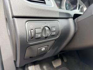 Black Volvo V60 2015 in Riga, with an engine capacity of 2.40 L and mileage of 219 thousand km for 9995 €, photo 11 on AUTOMOTO.COM.LV