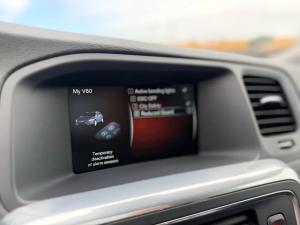 Black Volvo V60 2015 in Riga, with an engine capacity of 2.40 L and mileage of 219 thousand km for 9995 €, photo 21 on AUTOMOTO.COM.LV