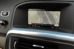 Melns Volvo V60 2015 Jelgava, ar dzinēja tilpumu 2.40 L un nobraukumu 102 tūkst. km par 9500 €, foto 18 vietnē AUTOMOTO.COM.LV