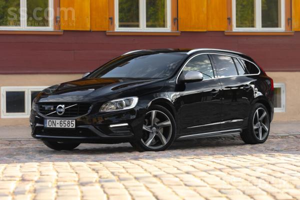 Melns Volvo V60 2015 Jelgava, ar dzinēja tilpumu 2.40 L un nobraukumu 0 tūkst. km par 8990 €, foto 4 vietnē AUTOMOTO.COM.LV