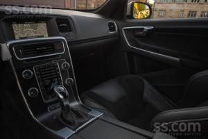 Черный Вольво B60 2015 в Елгава, объемом двигателя 2.40 л и пробегом 0 тыс. км за 8990 €, фото 12 на AUTOMOTO.COM.LV