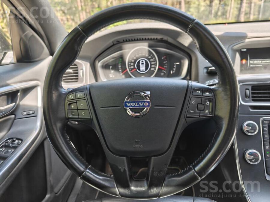 Melns Volvo V60 2015 Rīga, ar dzinēja tilpumu 1.60 L un nobraukumu 224 tūkst. km par 7500 €, foto 13 vietnē AUTOMOTO.COM.LV