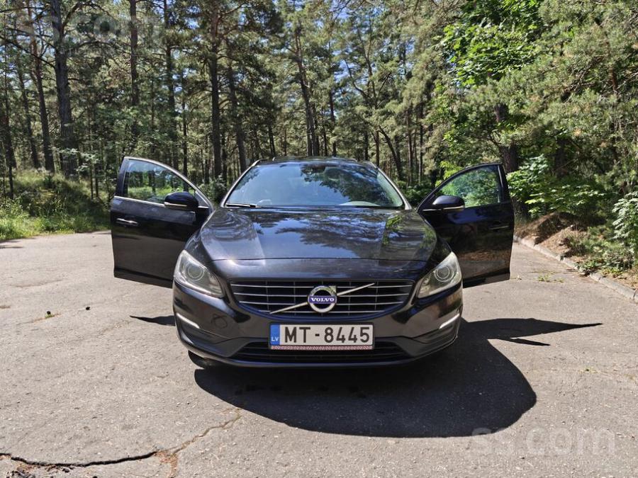 Melns Volvo V60 2015 Rīga, ar dzinēja tilpumu 1.60 L un nobraukumu 224 tūkst. km par 7500 €, foto 19 vietnē AUTOMOTO.COM.LV