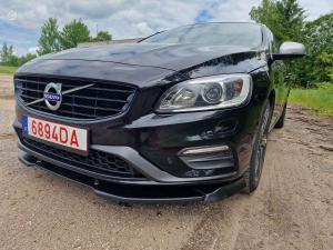 Melns Volvo V60 2015 Utena, ar dzinēja tilpumu 2.40 L un nobraukumu 186 tūkst. km par 8450 €, foto  vietnē AUTOMOTO.COM.LV
