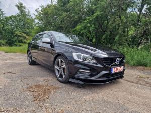 Black Volvo V60 2015 in Utena, with an engine capacity of 2.40 L and mileage of 186 thousand km for 8450 €, photo 3 on AUTOMOTO.COM.LV