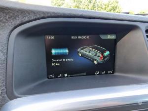 Black Volvo V60 2015 in Utena, with an engine capacity of 2.40 L and mileage of 186 thousand km for 8450 €, photo 22 on AUTOMOTO.COM.LV