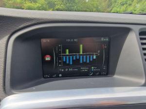 Black Volvo V60 2015 in Utena, with an engine capacity of 2.40 L and mileage of 186 thousand km for 8450 €, photo 23 on AUTOMOTO.COM.LV