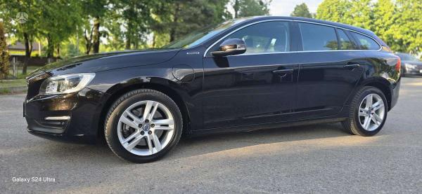 Melns Volvo V60 2015 Kazlų Rūda, ar dzinēja tilpumu 2.40 L un nobraukumu 237 tūkst. km par 6000 €, foto 8 vietnē AUTOMOTO.COM.LV