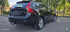 Melns Volvo V60 2015 Kazlų Rūda, ar dzinēja tilpumu 2.40 L un nobraukumu 237 tūkst. km par 6000 €, foto 11 vietnē AUTOMOTO.COM.LV