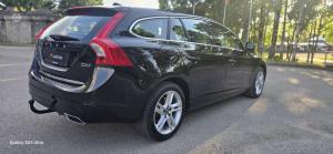 Melns Volvo V60 2015 Kazlų Rūda, ar dzinēja tilpumu 2.40 L un nobraukumu 237 tūkst. km par 6000 €, foto 14 vietnē AUTOMOTO.COM.LV